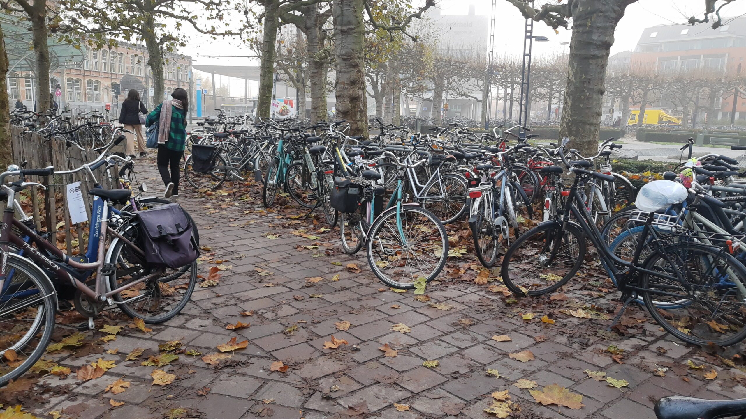 GMF telt opnieuw record aantal fietsen rond station Gent-Sint-Pieters ...